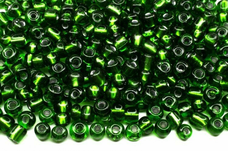 Бисер китайский круглый размер 6/0, цвет 0027В зеленый, серебряная линия внутри, 450г