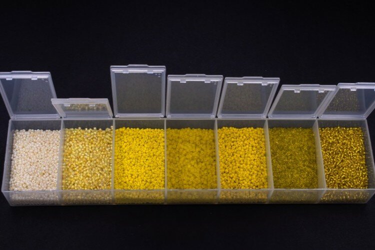 Бисер для рукоделия / бисероплетения / вышивания, набор бисера 12/0, 59-037, 7 цветов