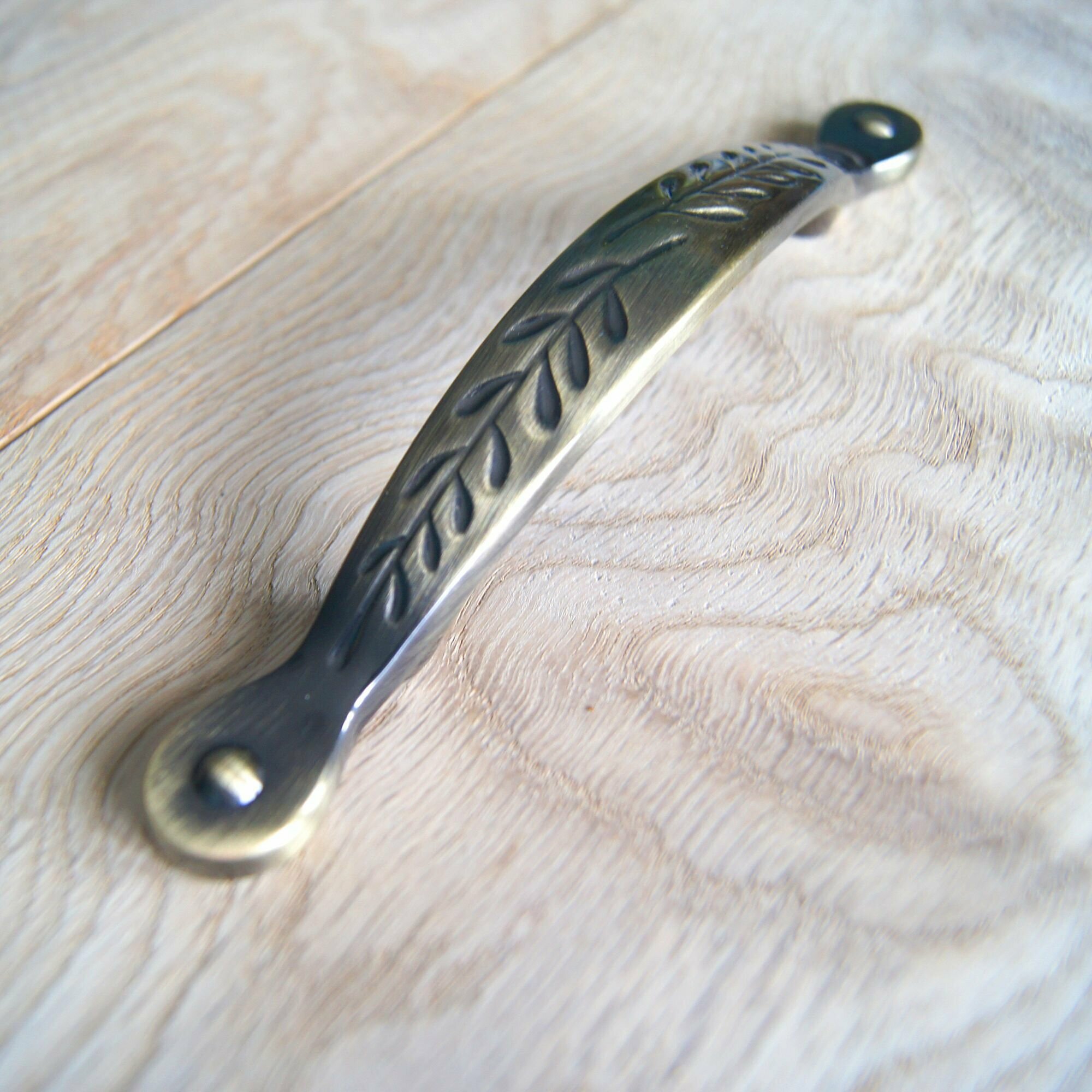 Ручка мебельная скоба, производства Paolo Mozerro, Италия, межосевое 96 мм, 4 шт, цвет античная бронза