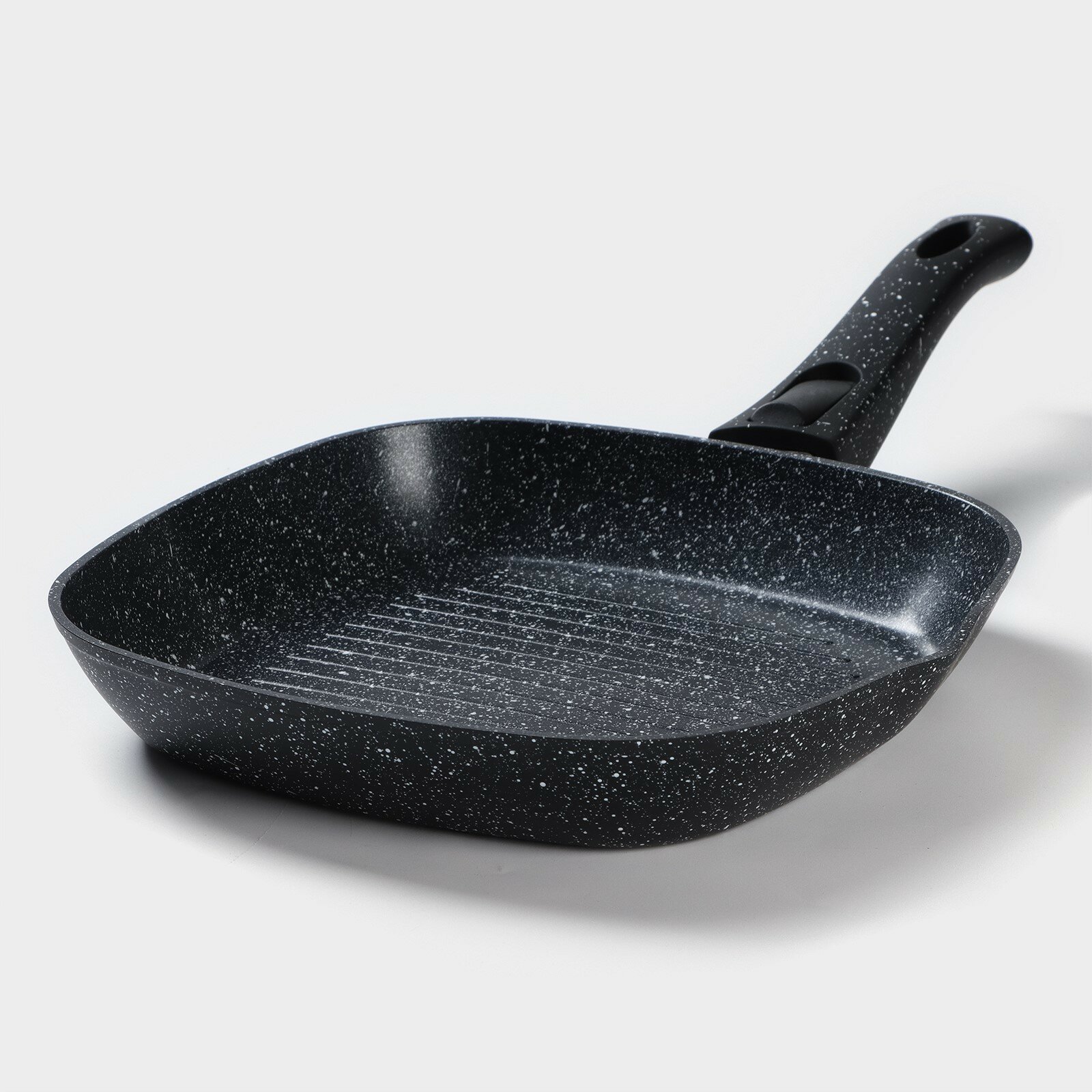 Сковорода гриль квадратная Magistro Dark, 24×24 см, ручка съёмная soft-touch, антипригарное покрытие, индукция, 9597061