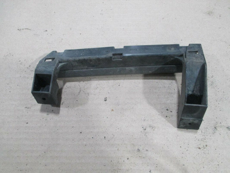 Направляющая стекла двери задней правой 1132821 XS41A263A66AH Форд Фокус 1 1998 по 2004 г