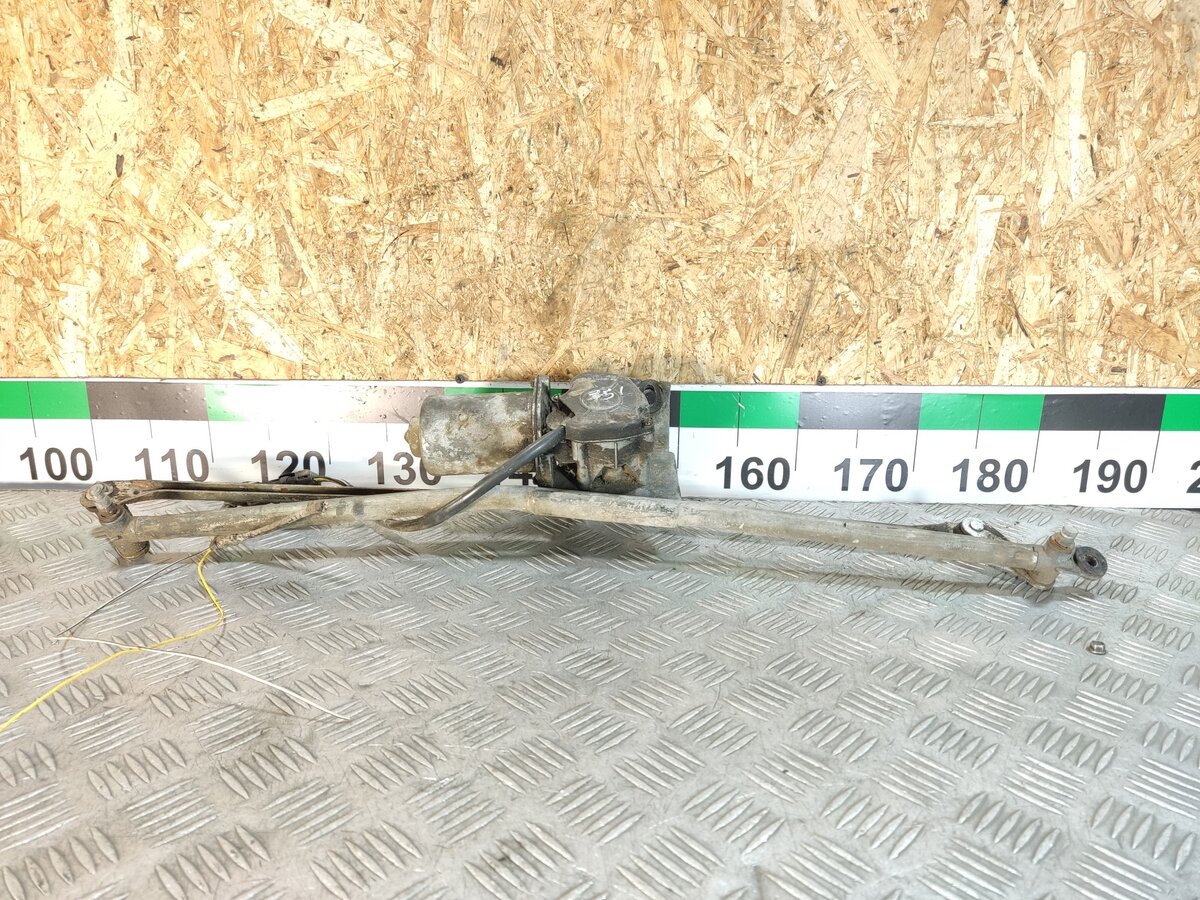 Трапеция стеклоочистителя VAZ NIVA 21235205015