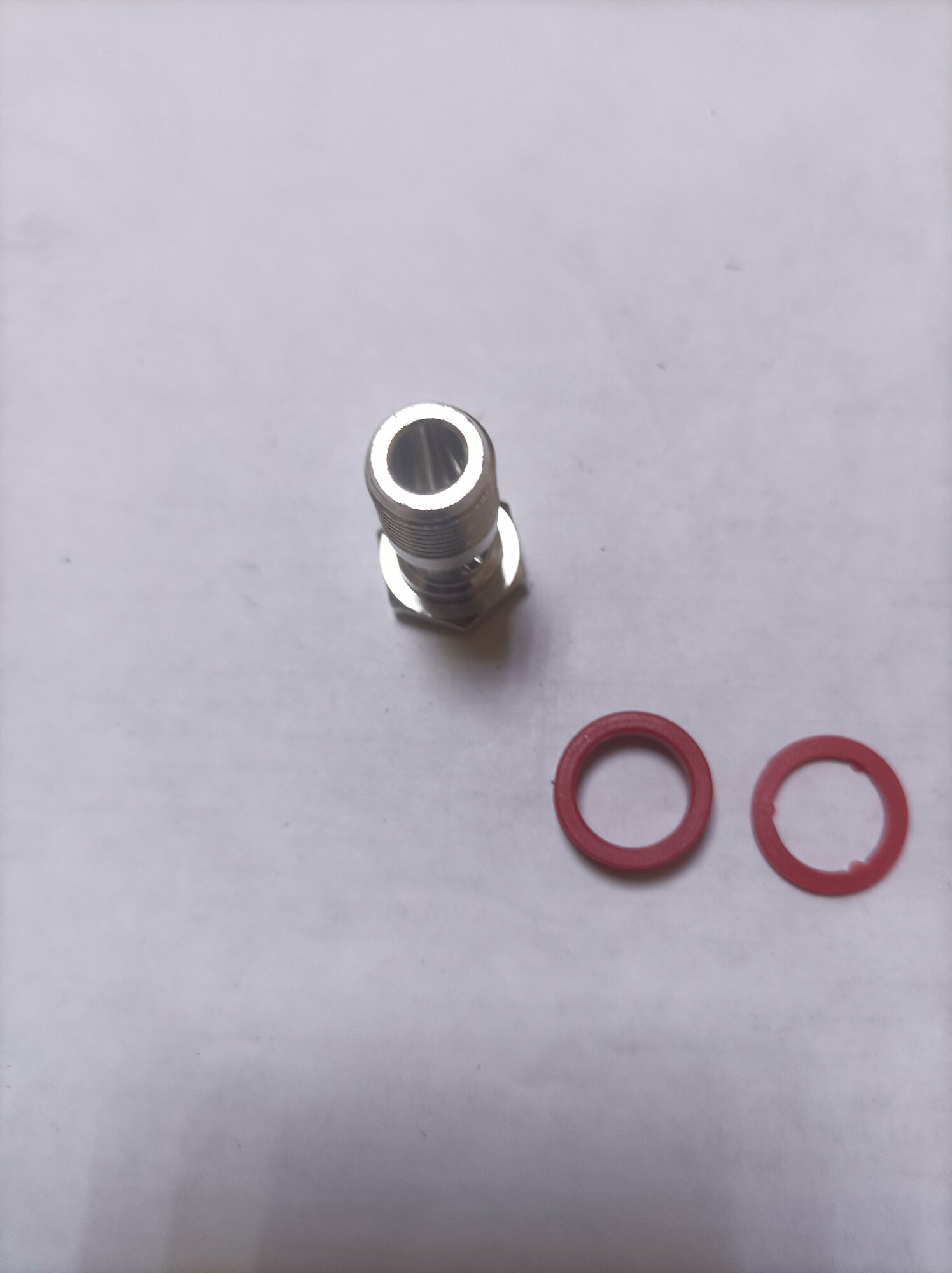 Болт пустотелый 1635 01-G1/4 CAMOZZI