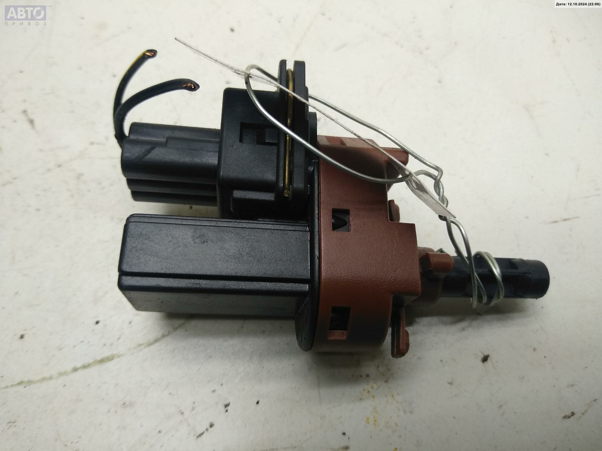 Датчик (включатель) стоп-сигнала Ford Fusion