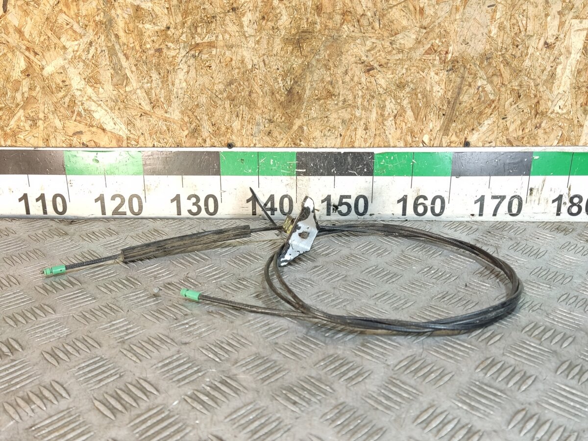 Трос открывания лючка бензобака MITSUBISHI Space Star 1998-2004 MR135750