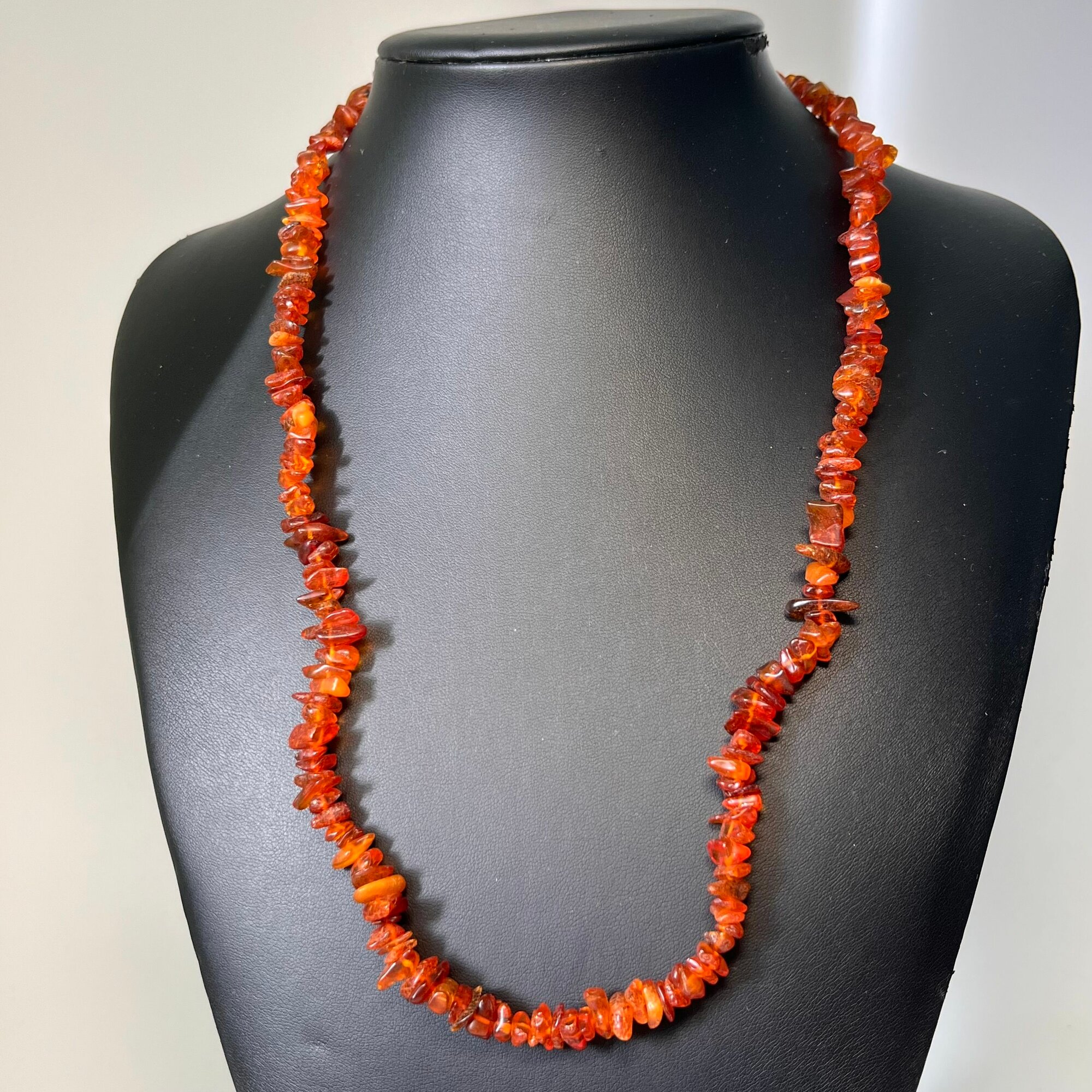 Винтажные бусы янтарные, времен СССР, длина 64 см.