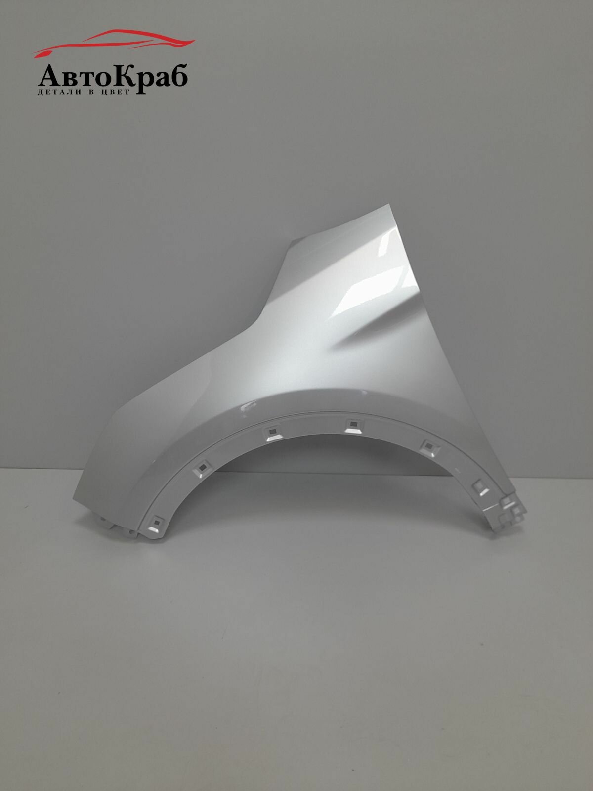 Крыло переднее левое без повторителя в цвет для Хендай Крета 2015 - 2020 г. RHM - серебристый