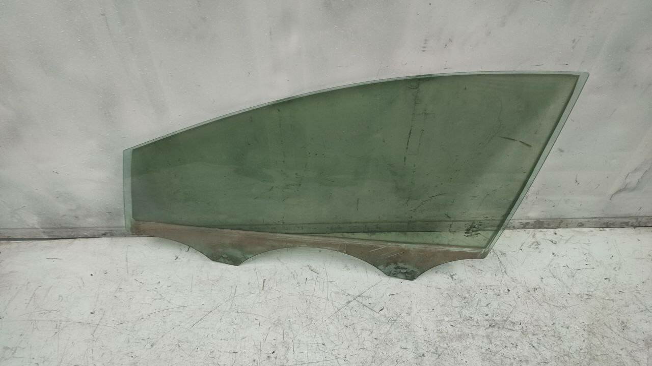 Стекло двери передней левой Ford Focus 3 (2011 - 2015) 8M51-A21411-A