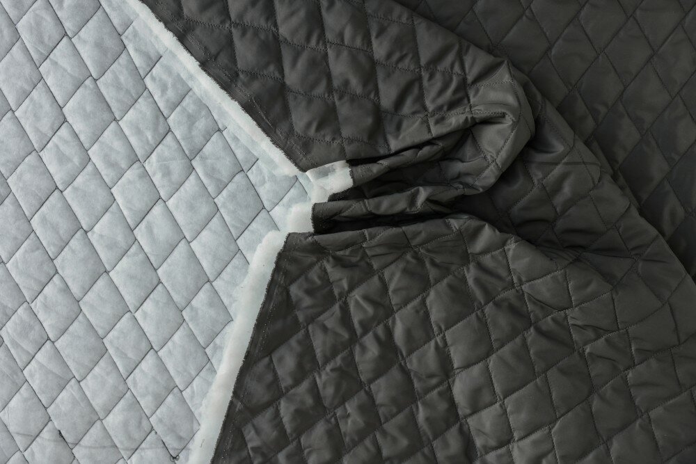 Ткань стеганая плащевка коричневого цвета в ромб, ширина 1.54 м