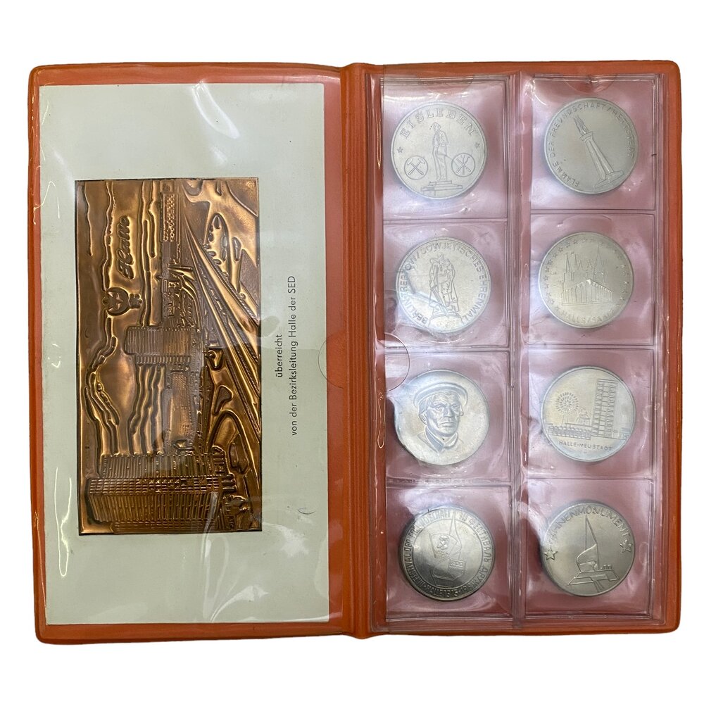 ГДР, набор медалей "От руководителя района Галле" (+ плакета-вид города) 1975 г.