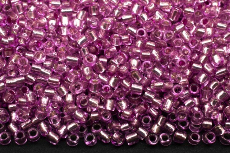 Бисер китайский круглый размер 12/0, цвет 1105 темно-розовый, серебряная линия внутри, 450г