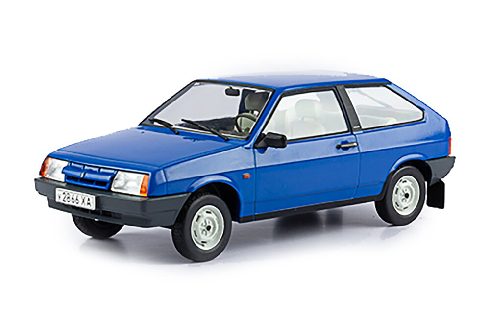 Модель коллекционная HACHETTE Волжский автомобиль 21083-02 (легендарные советские автомобили #93)