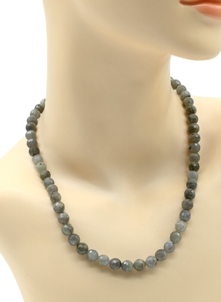 Бусы, лабрадорит