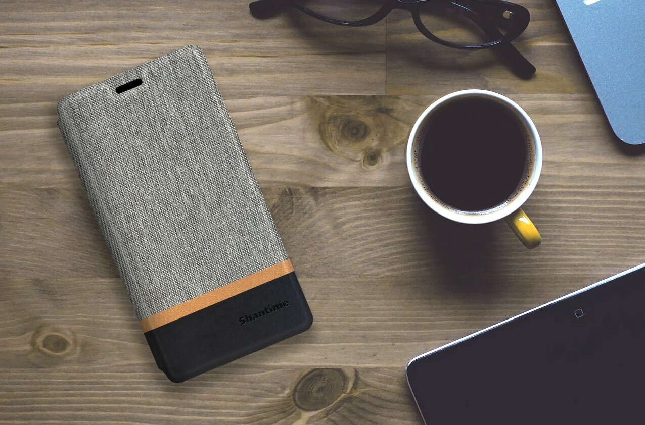 Чехол MyPads для Vivo Y02 / Vivo Y02A / Vivo Y11 2023 из водоотталкивающей импортной ткани серый с золотой полосой