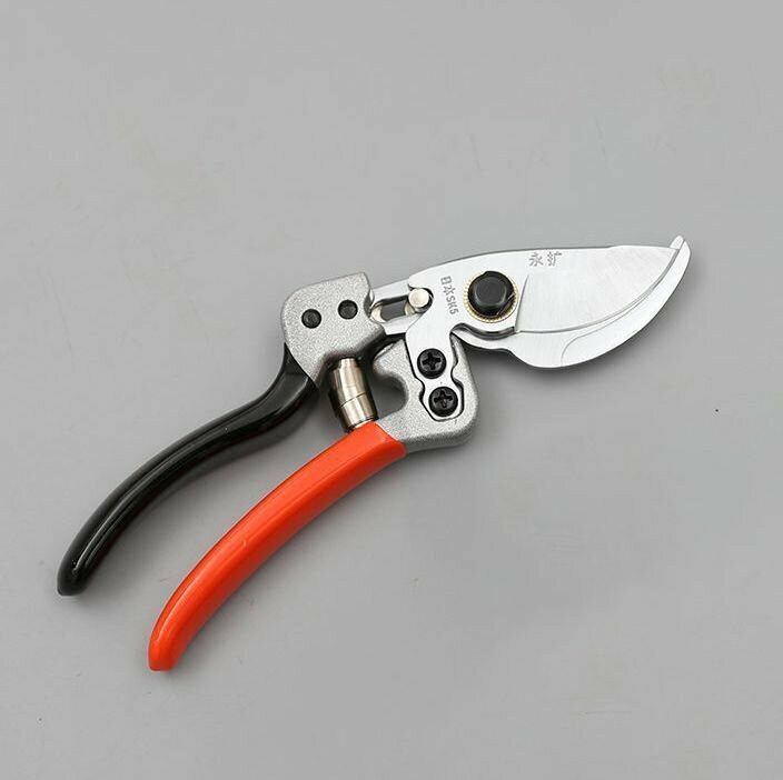 Секатор садовый профессиональный (универсальный), до 20 мм