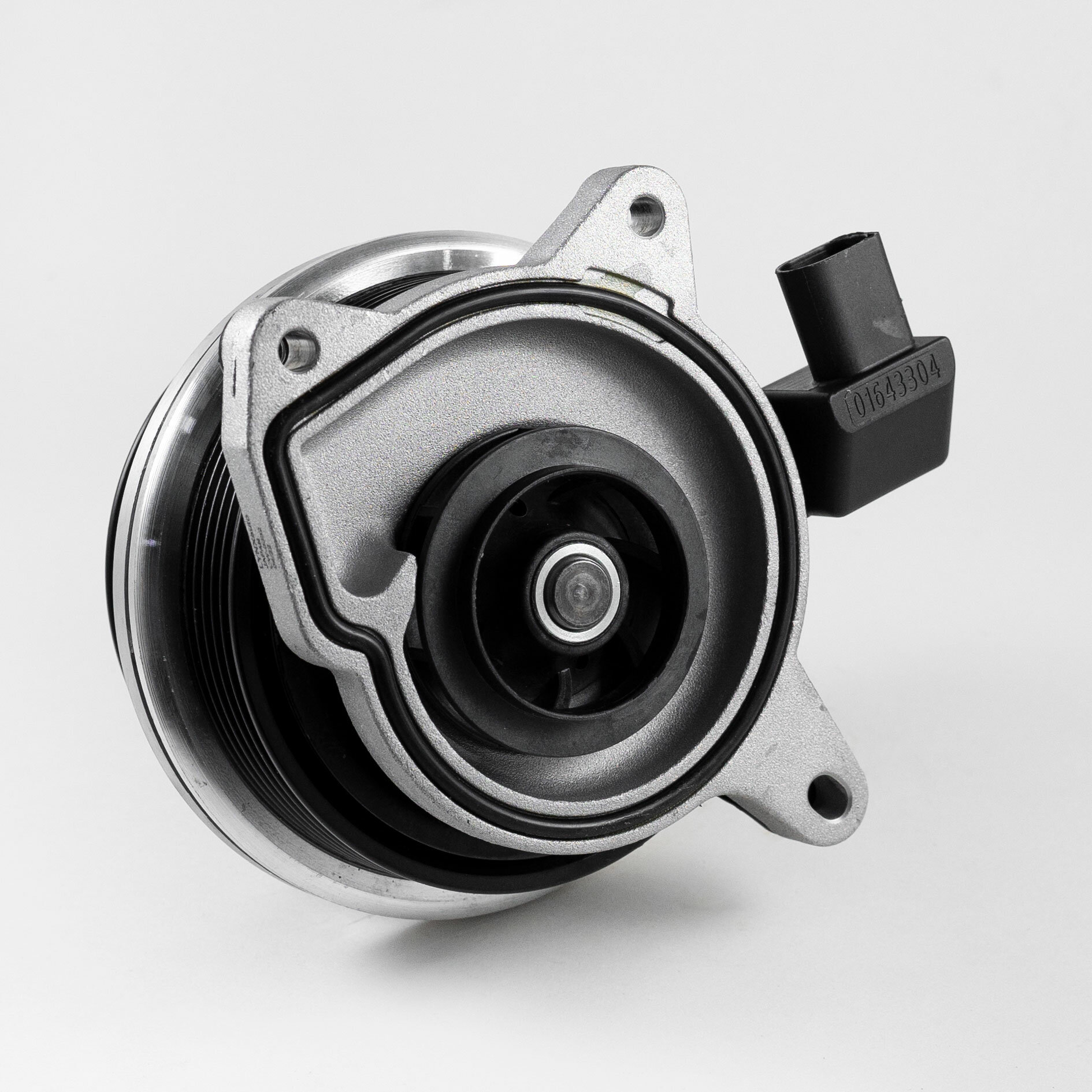 Насос водяной (помпа) Тигуан 1 (1.4 150 л. с), Гольф 6 (1.4TSI 160л. с) LYNXauto CW-0032 / 538073210 / 03C121004J