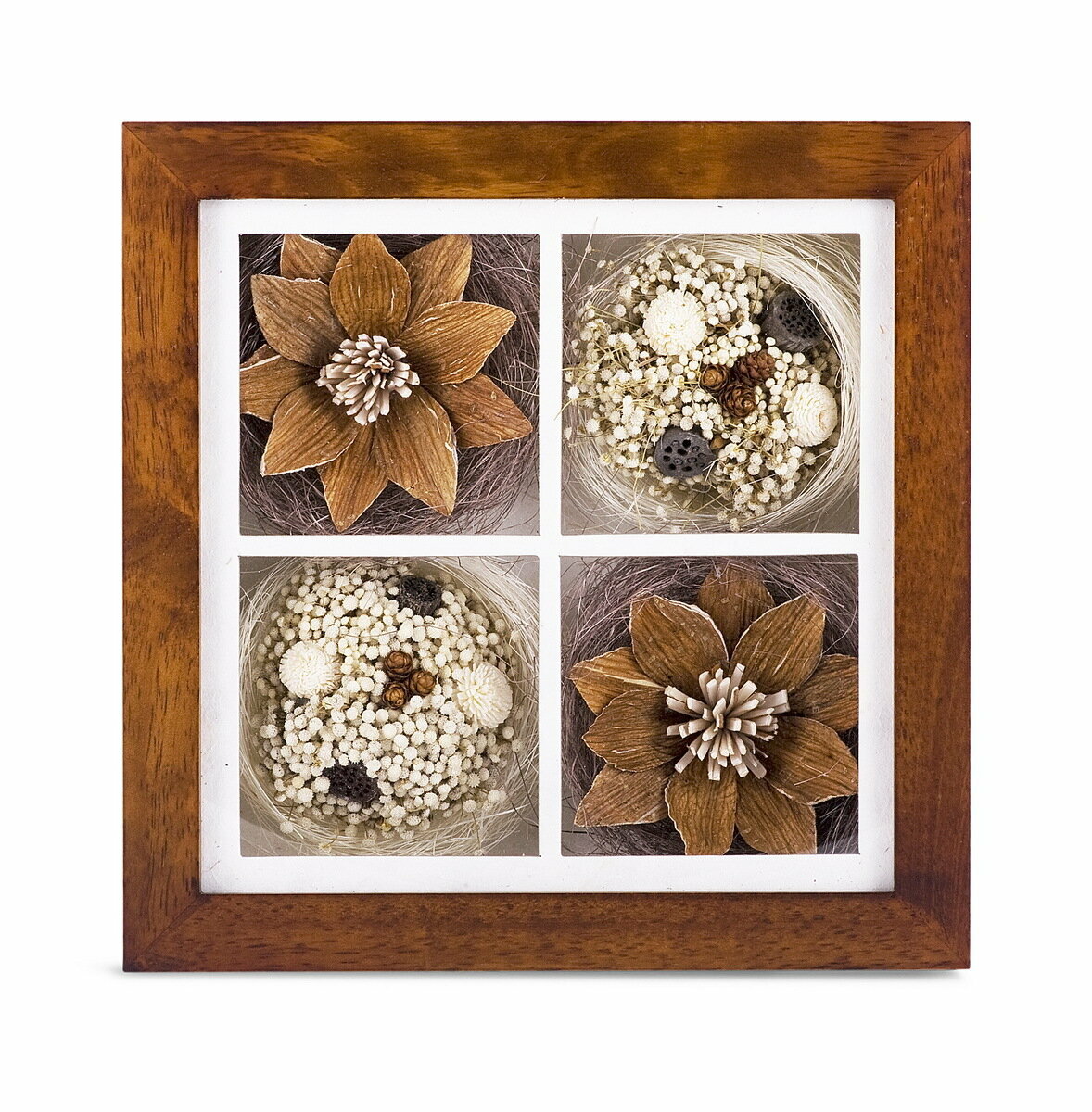 Панно настенное цветы из сухоцветов в деревянной рамке со стеклом