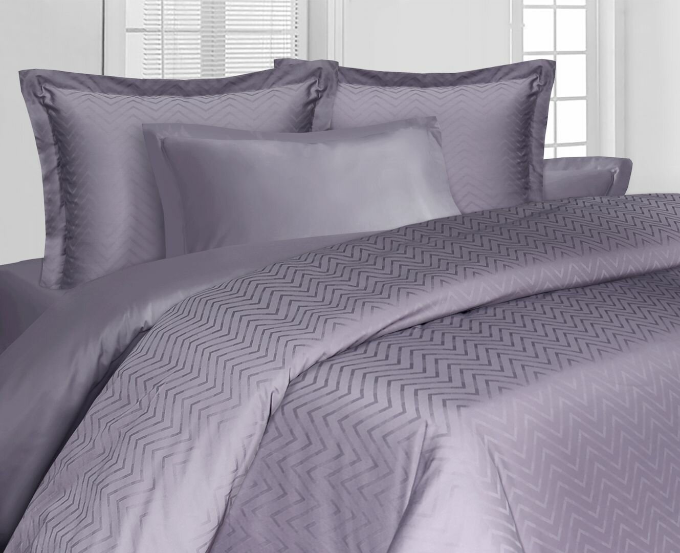 Постельное белье Royal 2-х спальное от бренда Mona Liza, сатин, 2 наволочки 70х70 и 2 наволочки 50х70 Лучи лиловые