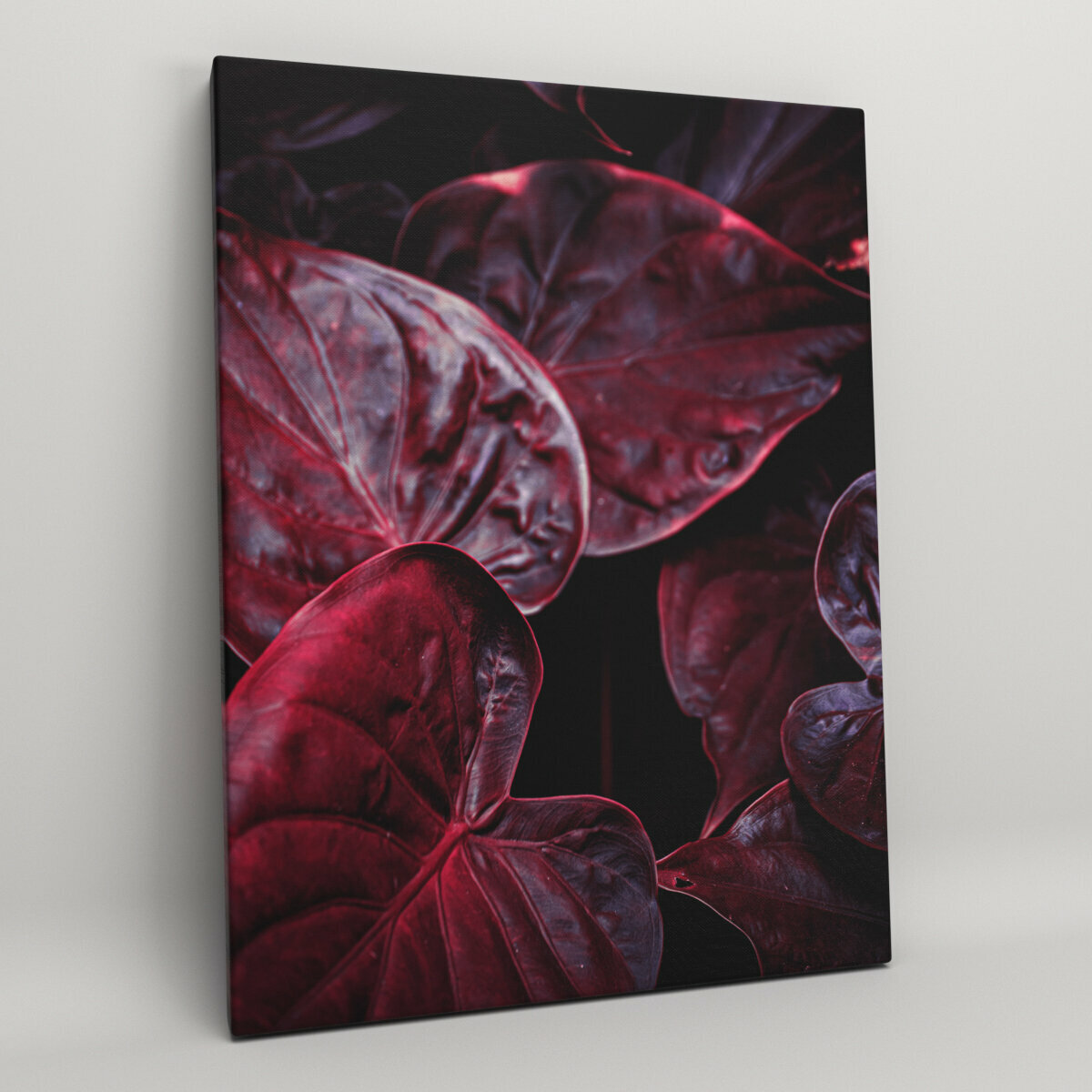 Картина на холсте (интерьерный постер) "Бордовый цветок", с деревянным подрамником, размер 30x40 см