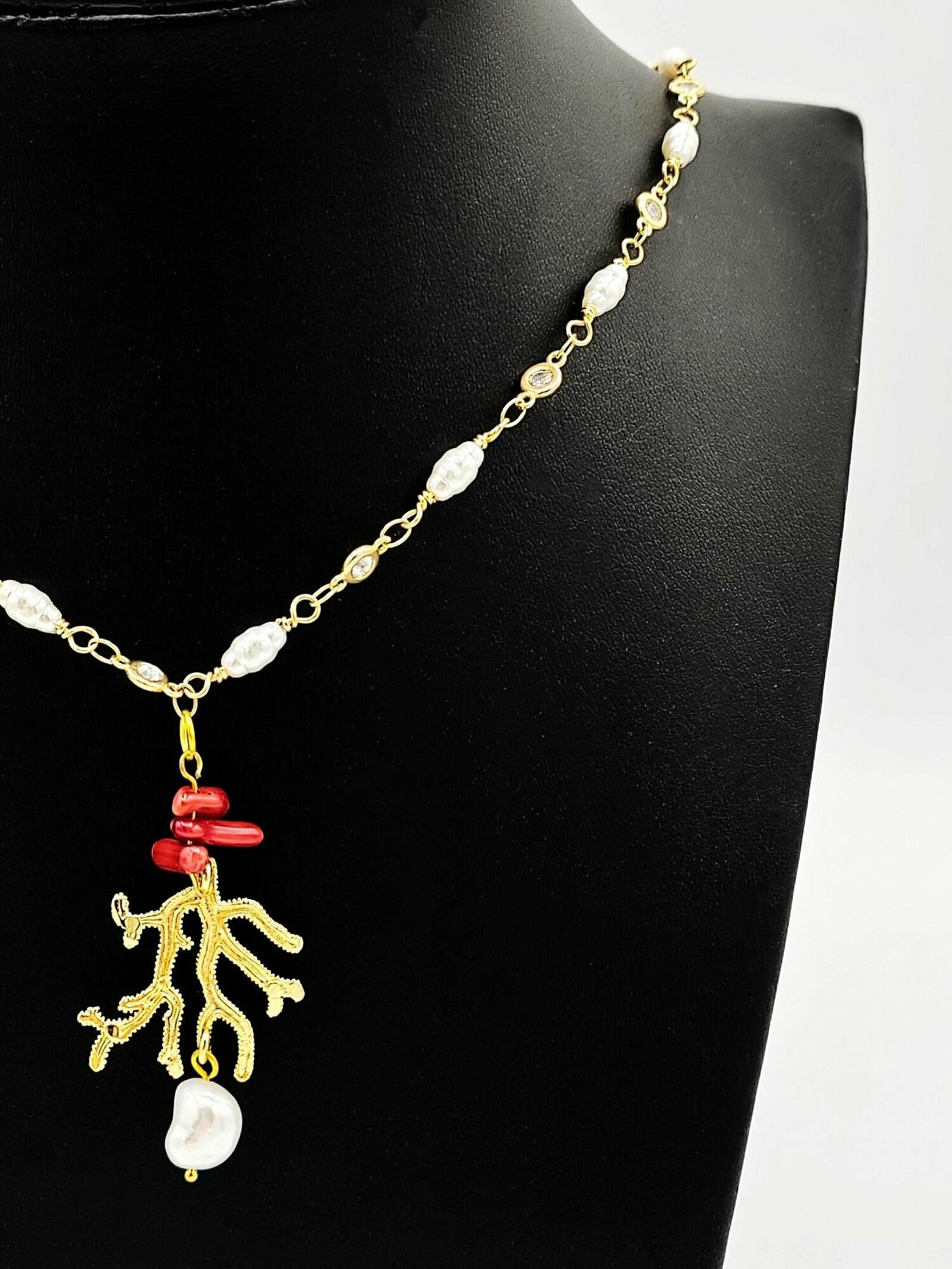 Колье Apsara, коралл, длина 48 см, белый, золотой, красный — фото 1