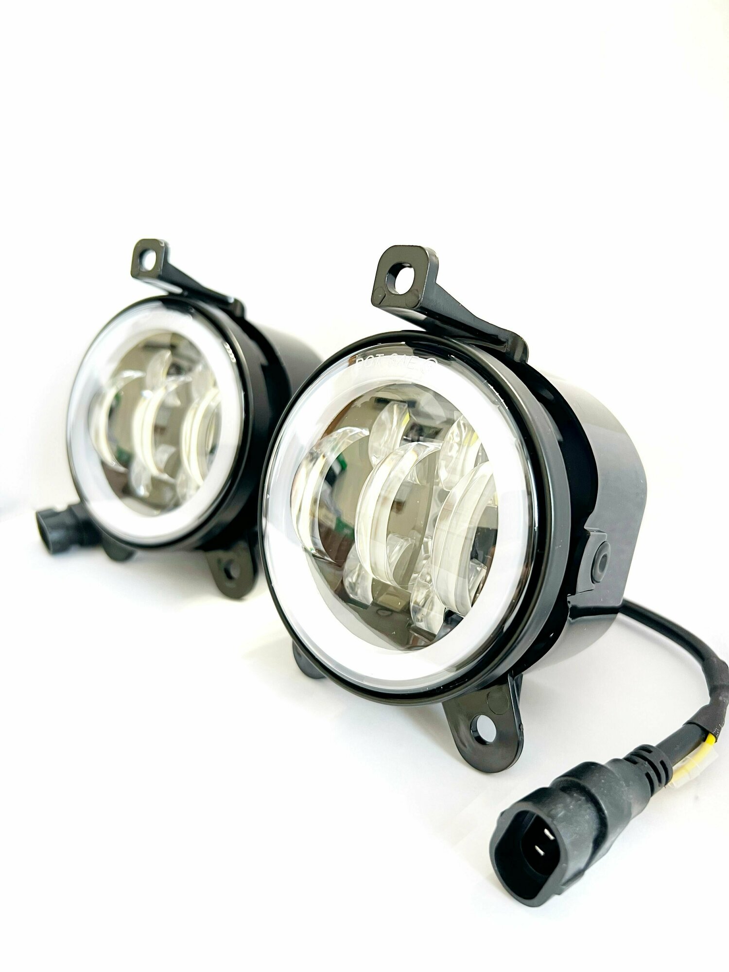 Противотуманные фары ПТФ светодиодные Лада приора Шевроле Нива 70W 6000K 1800LM