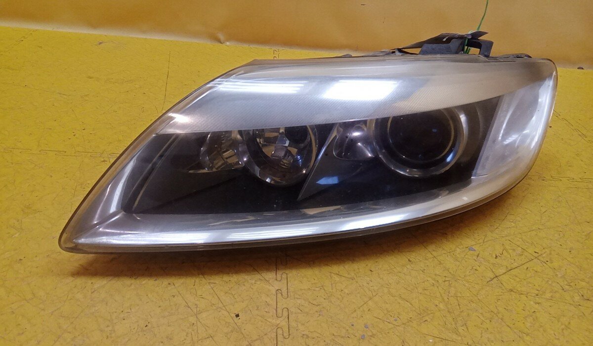 Фара левая Q7 (4L) Audi 4L0941003A