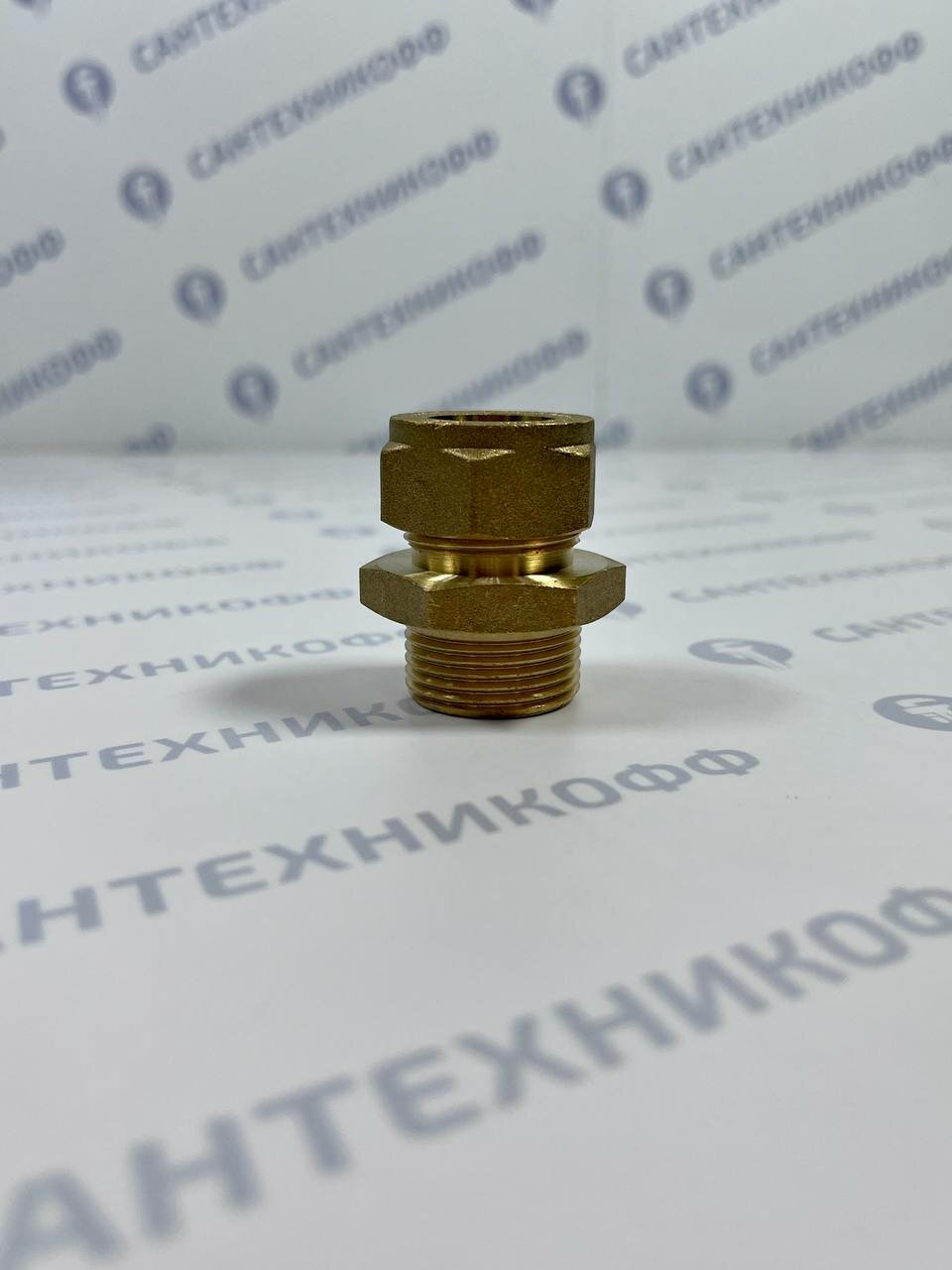 Соединение VIEIR 15х3/4"НР для гофрированной трубы, латунь VPM154