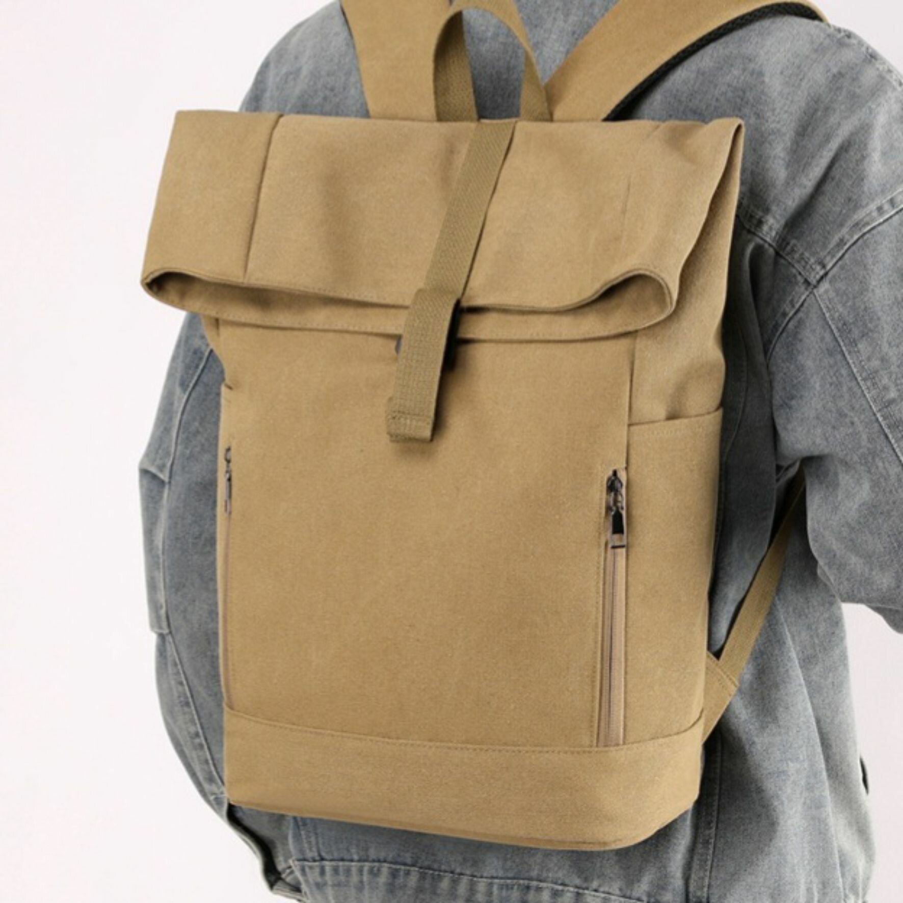 Стильный городской рюкзак с возможностью увеличения объема и отделением для ноутбука