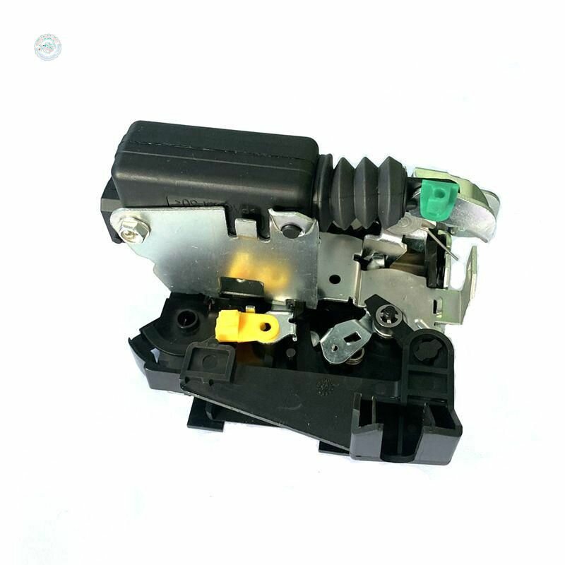 Замок двери передней левой 5-контактный для Renault Duster, Sandero, Nissan Terrano оригинальная замена 8200735225