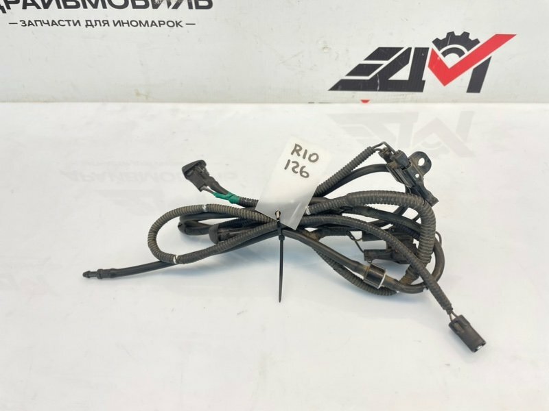 Б/У форсунка омывателя Kia Rio 2018 FB G4FG nс подогревом, цена за пару 65726 Hyundai-KIA арт. 98630H0100