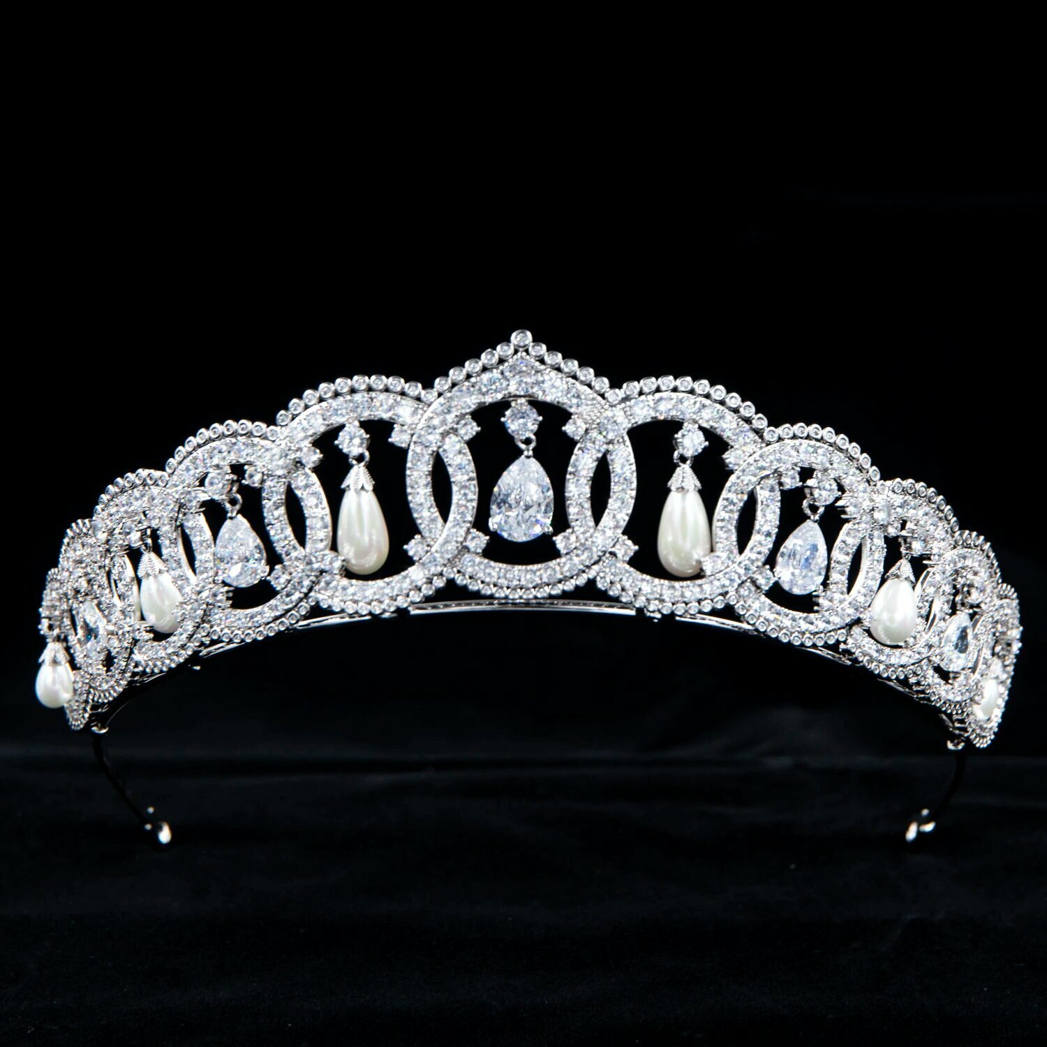 Серебристая тиара с жемчугом SEP CH10479