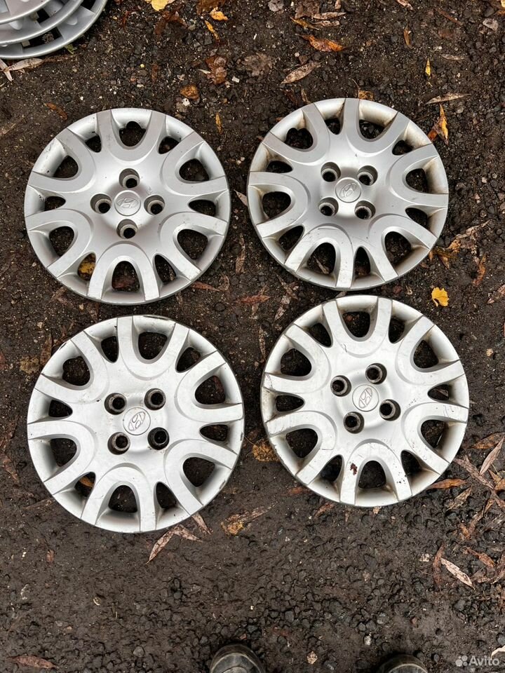 Колпаки Hyundai i20, 529104Y200, б/у