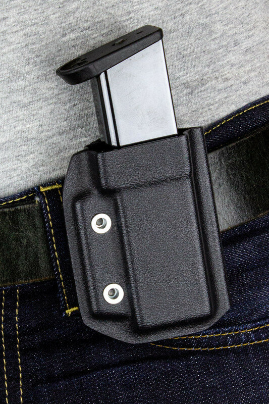 Подсумок скрытого ношения из кайдекса на клипсе, под дополнительные магазины пистолета Grand Power T10/T11/T12/TQ1/TQ2