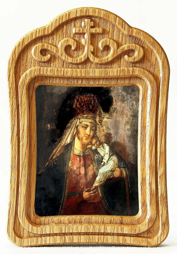 Икона Божией Матери "Избавление от бед страждущих" (лик № 141), в резной деревянной рамке