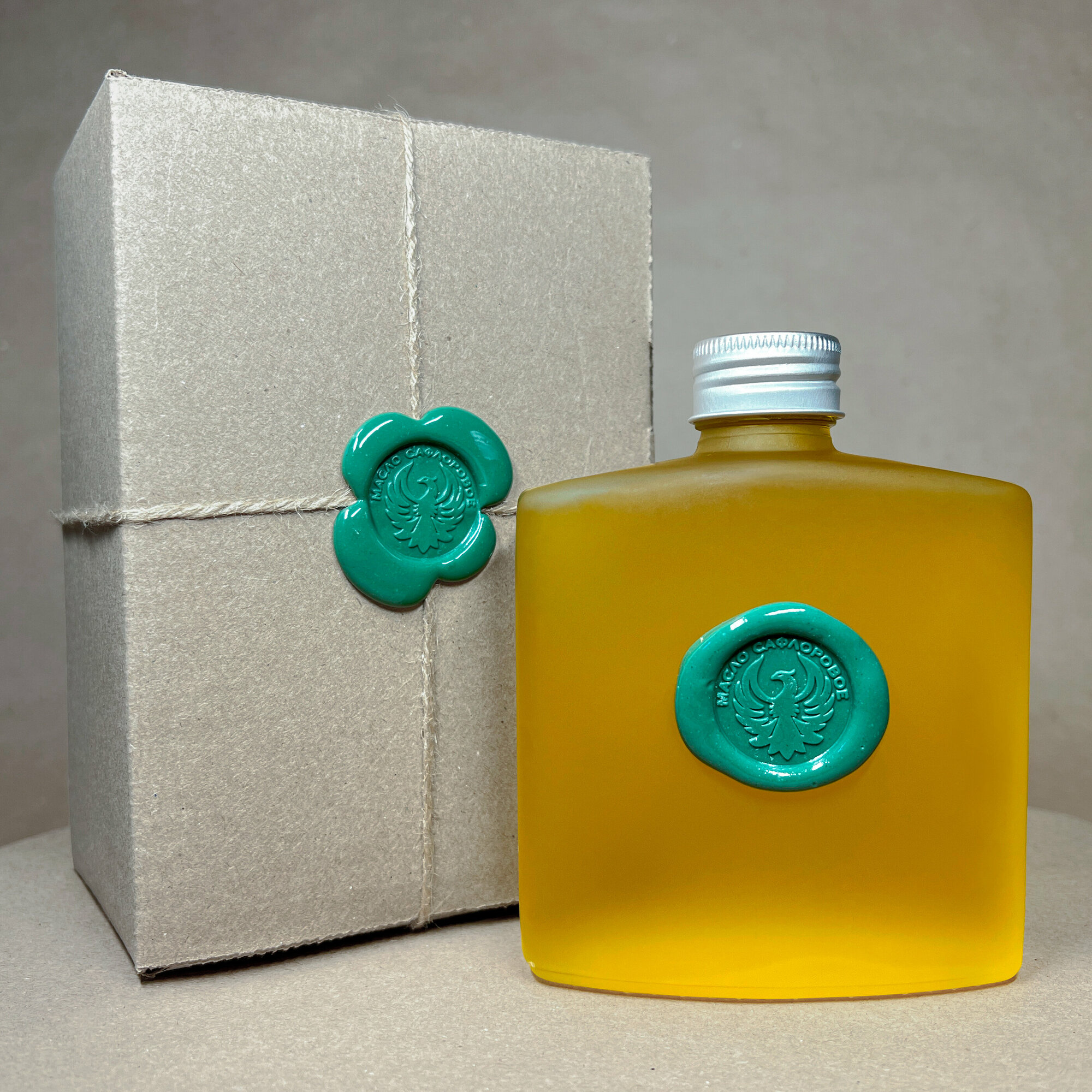 Масло сафлоровое первого холодного отжима Vegan Mix 300 мл