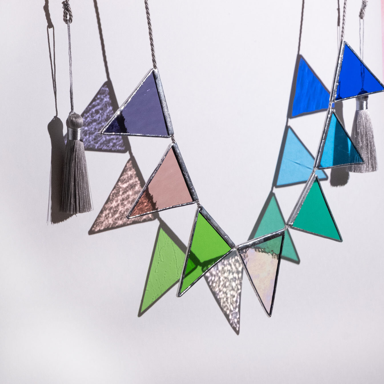 Гирлянда из стекла "Весна в городе", Бюро витражей