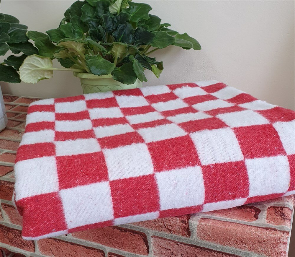 Одеяло байковое "Клетка" красное. 100 % хлопок , легкое 140х200