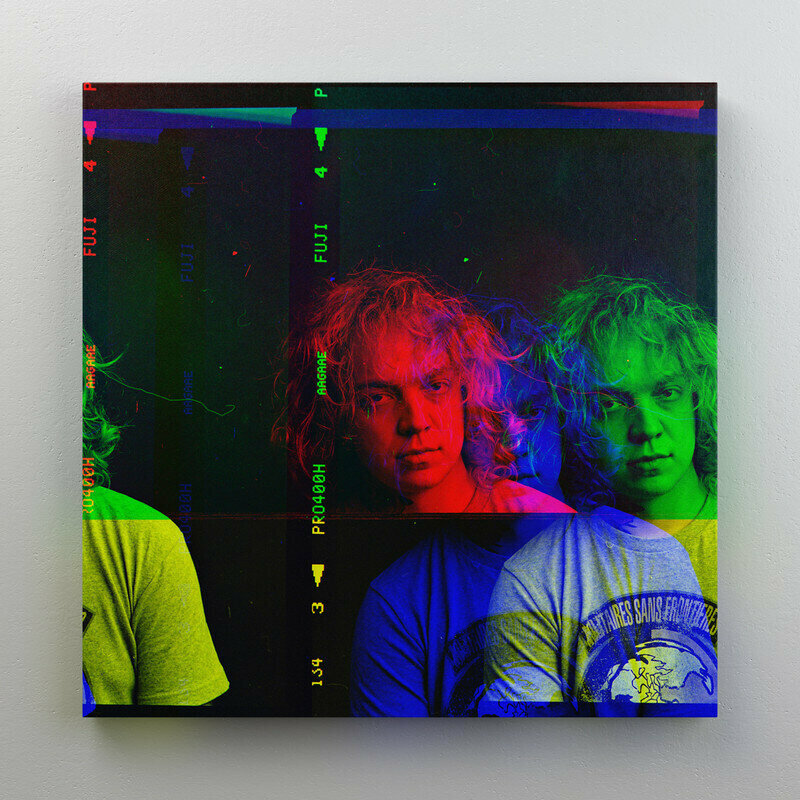 Интерьерная картина на холсте "Алексей Демидов - рок", размер 60x60 см