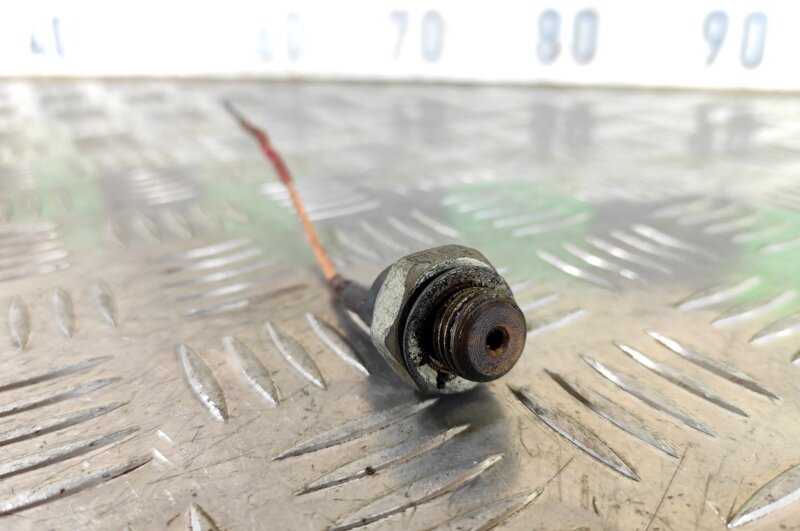 Датчик давления масла VAZ Granta 60223829