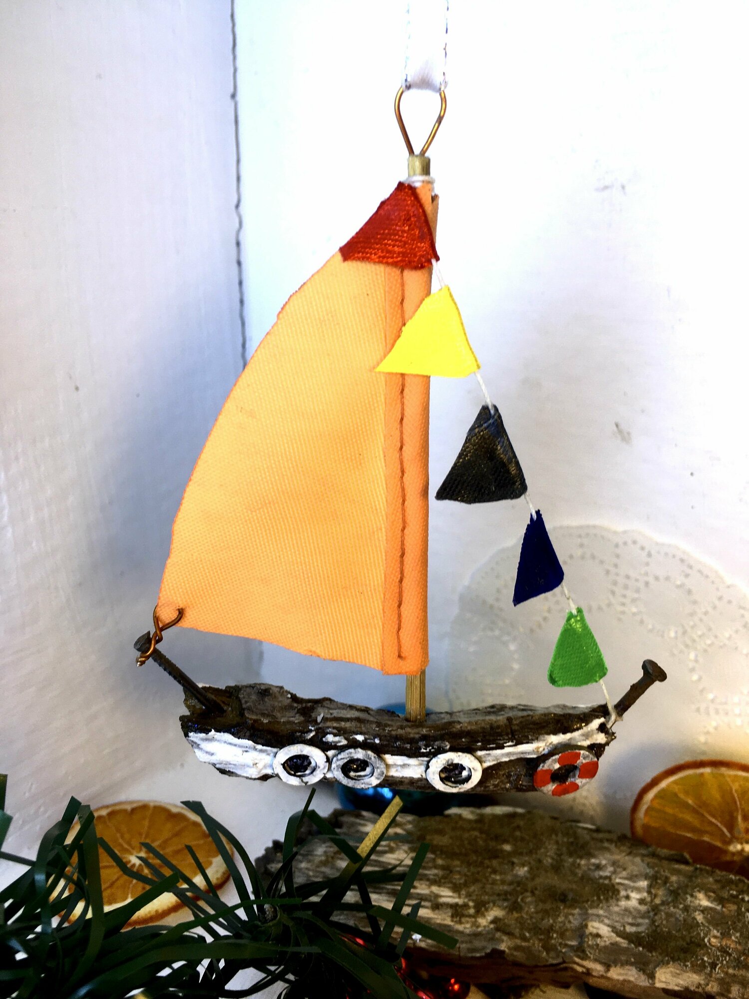 "Парусник надежды" елочное деревянное украшение/ игрушка новогодняя дрифтвуд