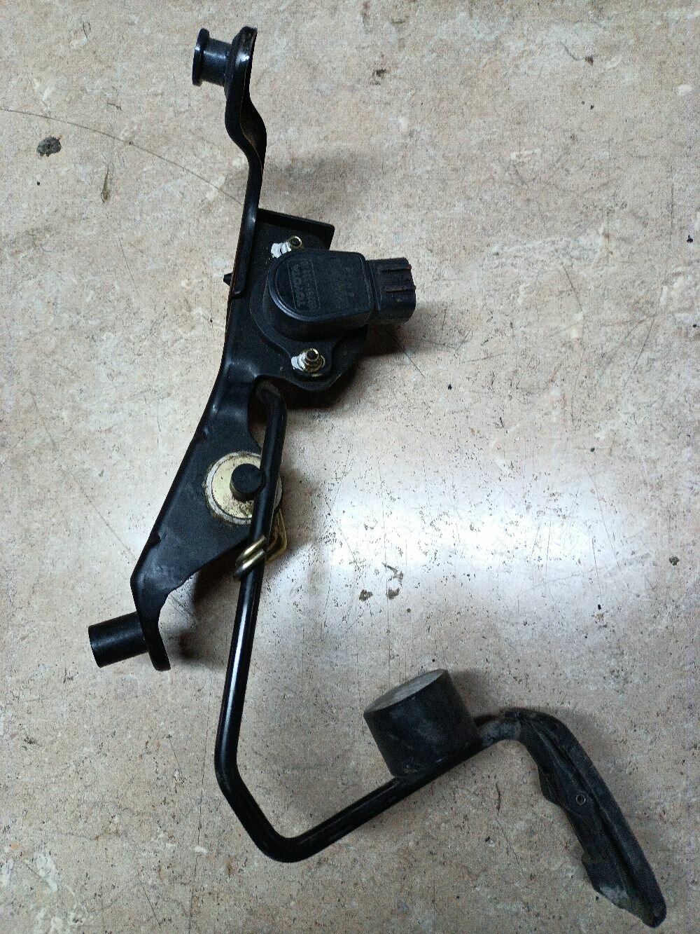 Педаль газа Тойота Раф 4 Toyota Rav4 xa20, 00-05 89281-33010