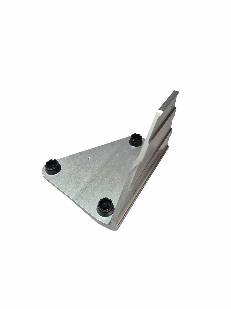 Кронштейн компрессора пневмы AMK Discovery 3 4 RRS LR044034