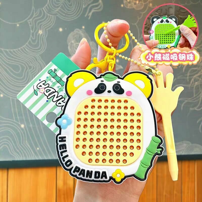 Креативный мультяшный магнитный стальной шарик для рисования, брелок, маленький подвесной рюкзак, антистрессовая магнитная доска для рисования, лабиринтная игрушка оптом