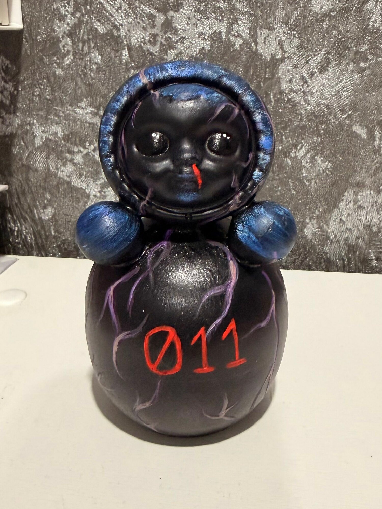 Статуэтка интерьерная, Неваляшка, 011 по мотивам Очень странные дела , ручная работа, гипс, 11х6 см
