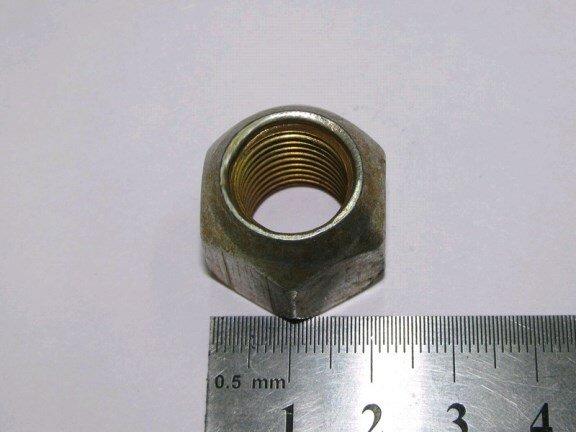Гайка М14х1.5 колеса Г-2410 Волга, 2217 Соболь, УАЗ**************