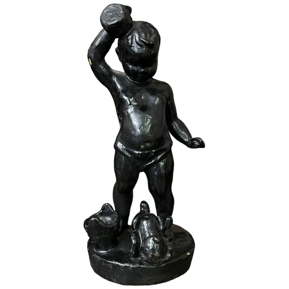 Чугунная статуэтка "Мальчик, обливающийся водой" 1962 г. СМП, СССР