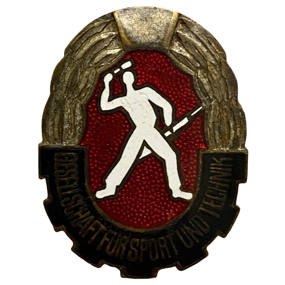Знак "Общество спорта и техники" (Gesellschaft für sport und technik) ГДР 1961-1970 гг.