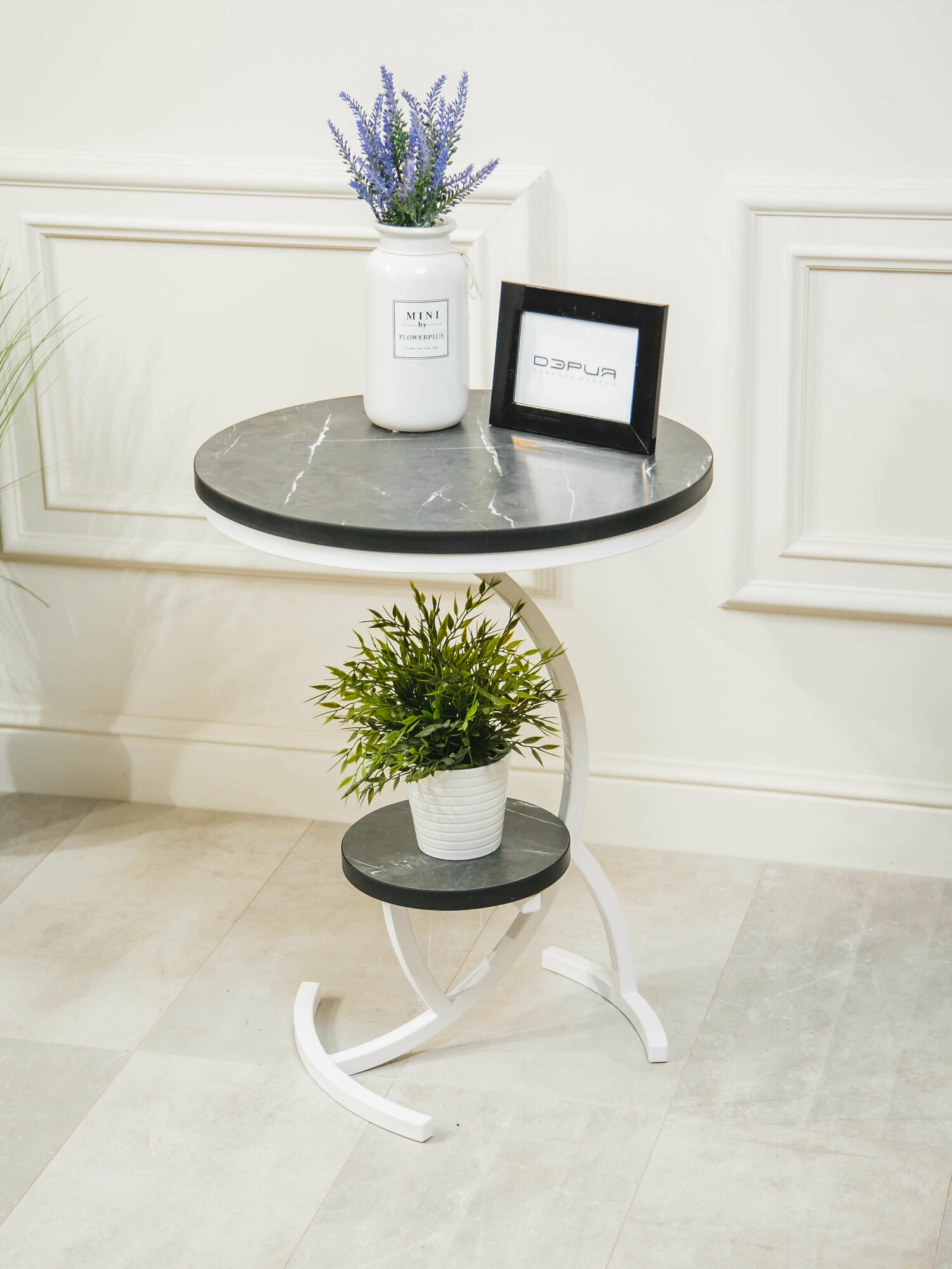 Стол журнальный круглый на белой железной ножке, черный мрамор стильный современный интерьерный столик, 50х50х63