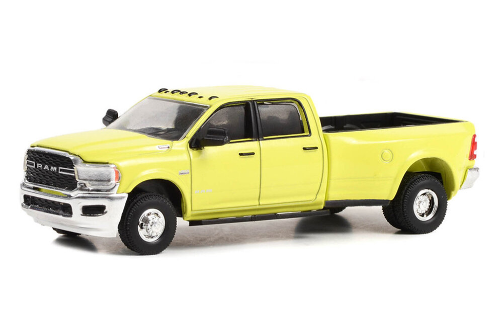 Модель коллекционная GREENLIGHT Ram 3500 big horn national safety yellow 2019 (длина модели 6-10 см)