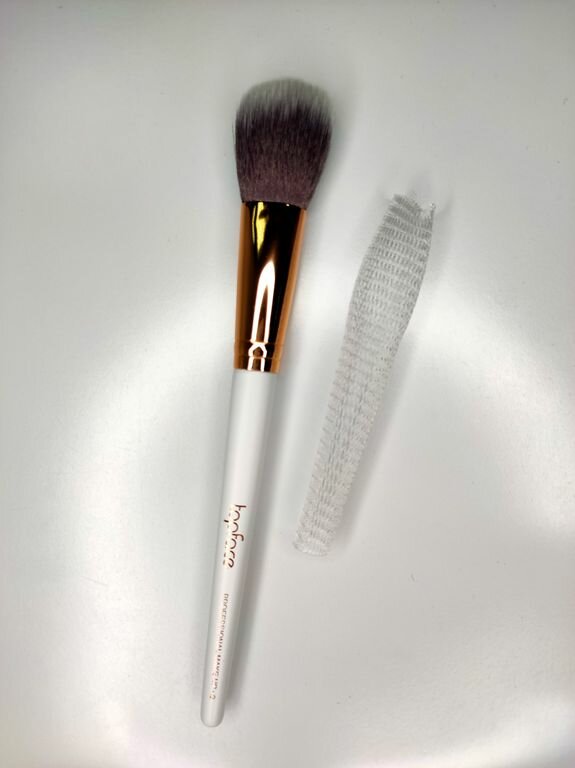 Topface Кисть для макияжа, для румян, скульптора, хайлайтера F02 Blush Brush PT901